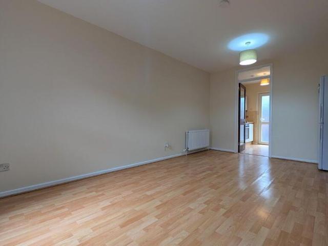 81 Maryville Street, Dublin Road, Belfast, BT7 1AE