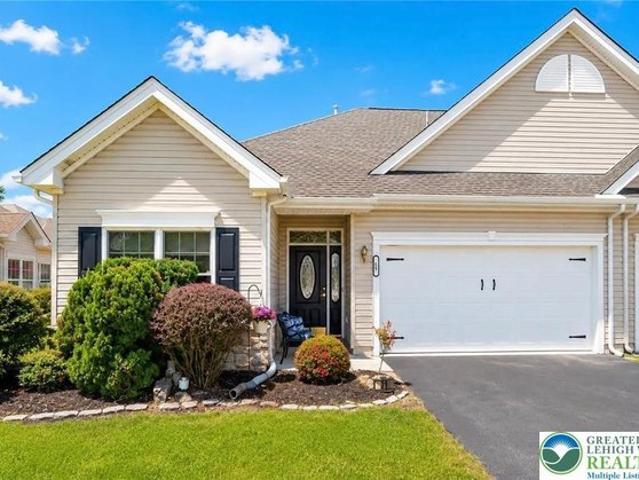 81 Moor Dr, Palmer Township, PA 18045