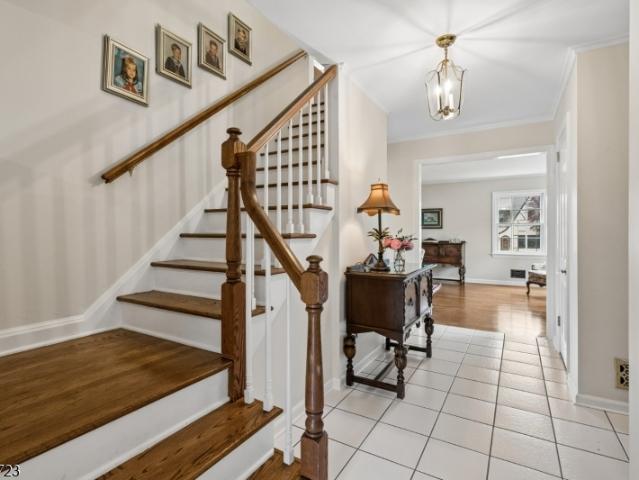 81 Mountain Road
