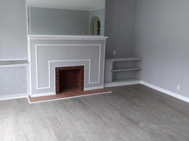 81 Mountainview Blvd # A
