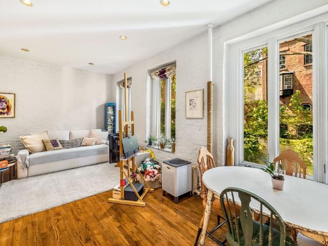 81 Perry Street, New York, NY