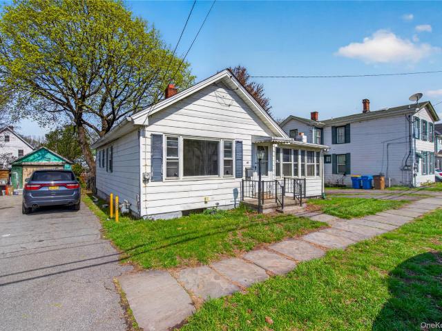81 Pine Grove Ave, Kingston, NY 12401 | MLS #945927 | Compass