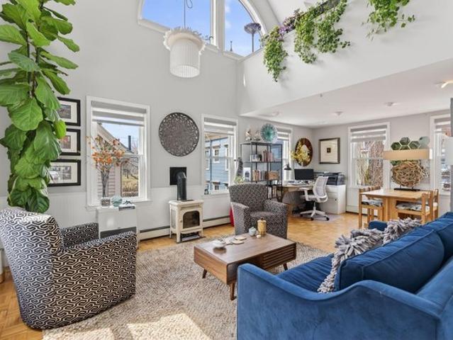 81 Quebec St Apt 5, Portland, ME 04101