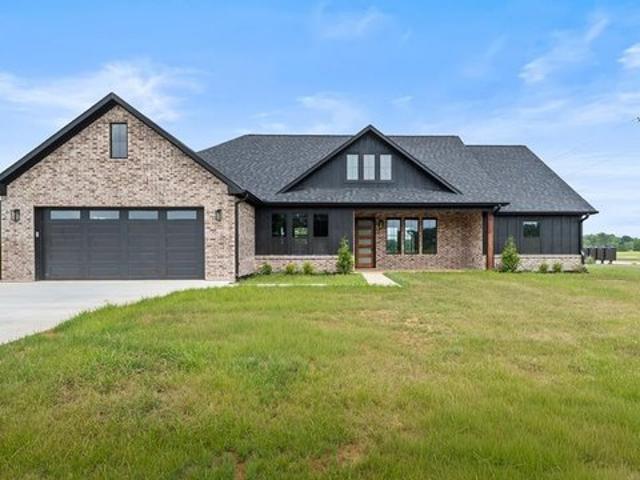 81 Ranch Rd, Texarkana, TX 75503