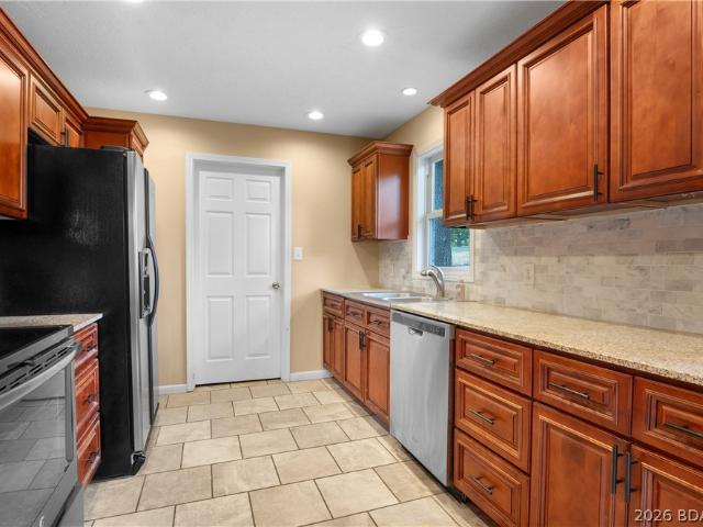 81 Ravenwood Drive