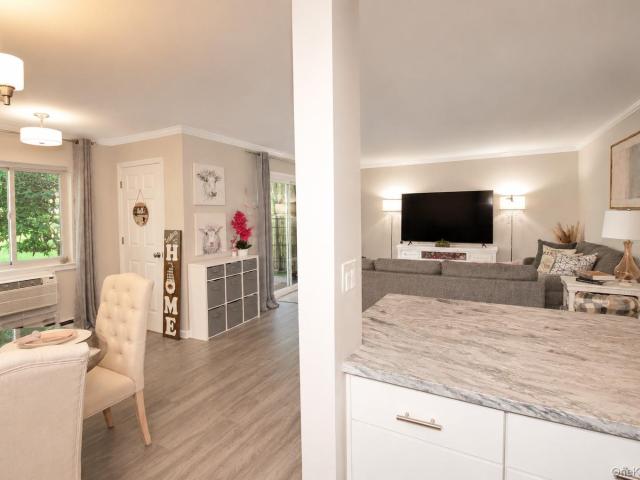 81 Richmond Boulevard 1A
