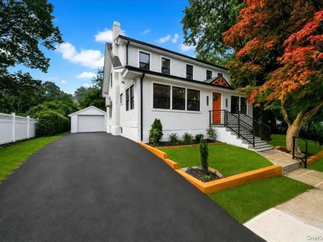 81 Ridge Rd, Yonkers, NY 10705