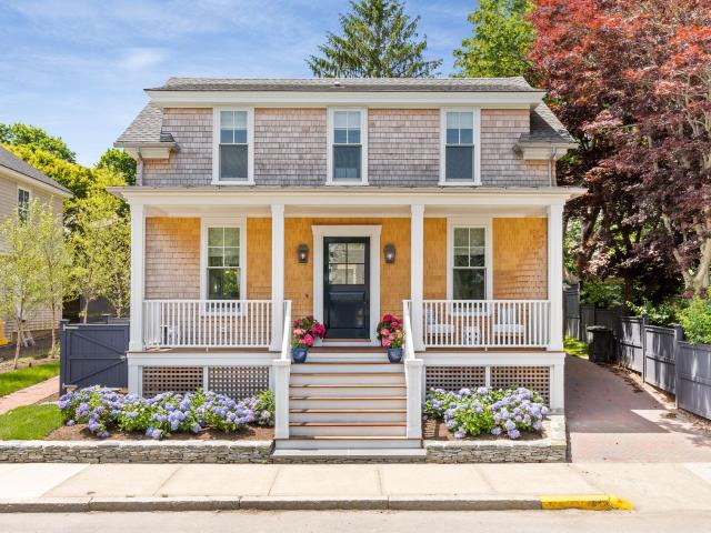 81 Roseneath Avenue, Newport, US, RI
