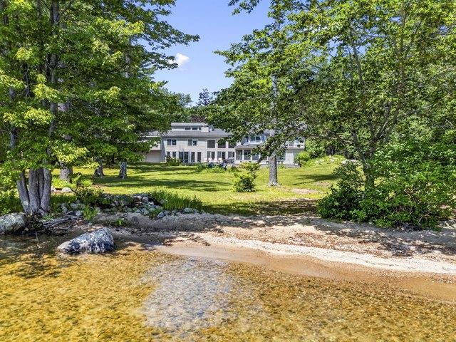 81 Shaw Rd, Raymond, ME 04071