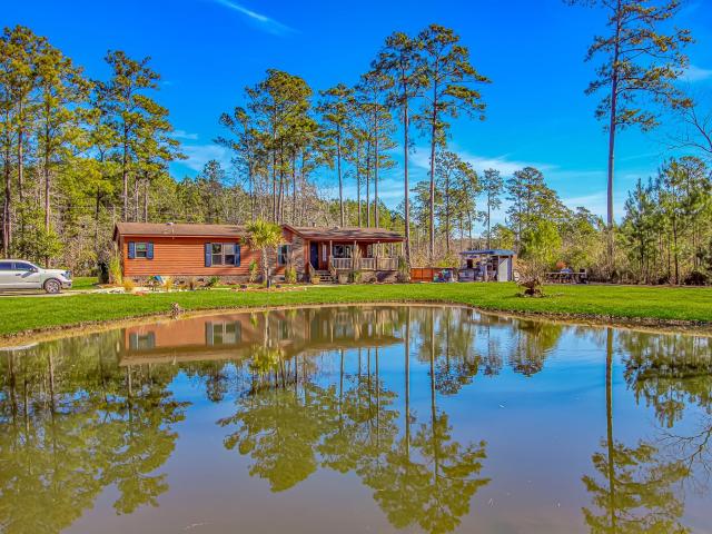 81 Silver Pond Ln