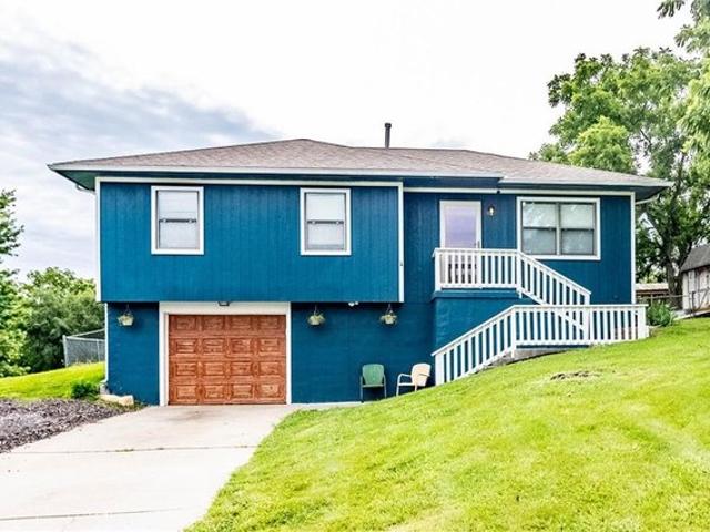 81 SW 101st Rd, Warrensburg, MO 64093