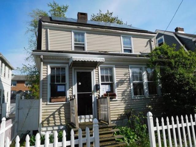 81 Staples St, Bridgeport, CT 06604