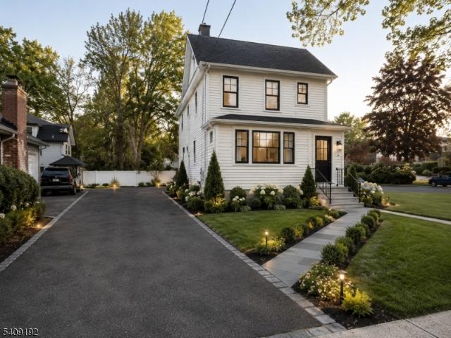 81 Summit Ave