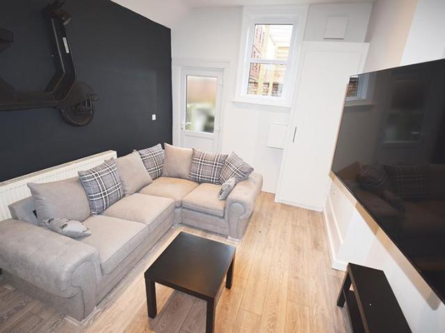 81a, Mansfield Road, Nottingham, NG1 3FN 7 bed maisonette to rent £3,337 pcm £770 pw
