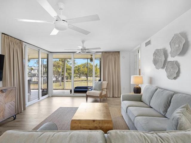 8204 Marina Villas Dr, Duck Key, FL 33050
