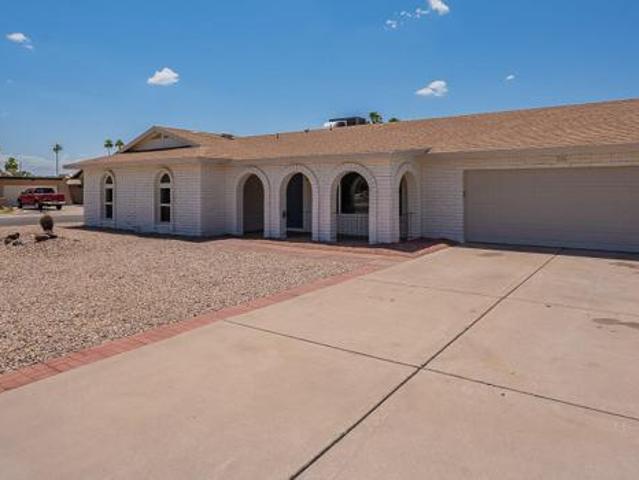 8204 N 47th Dr, Glendale, AZ 85302