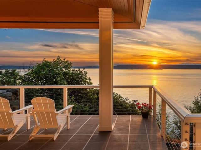8204 East Side Dr NE, Tacoma, WA 98422