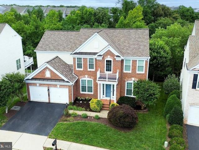 8204 Paper Birch Dr, Lorton, VA 22079