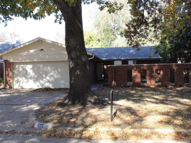 8205 NW 32nd St, Bethany, OK 73008