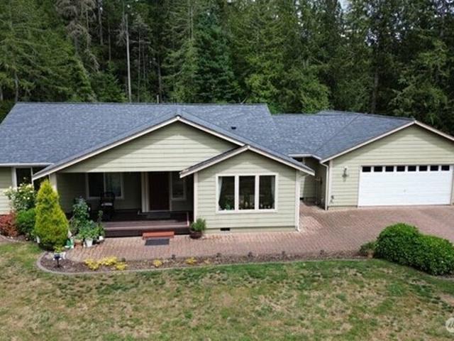 8205 Hide A Way Ln NW, Silverdale, WA 98383
