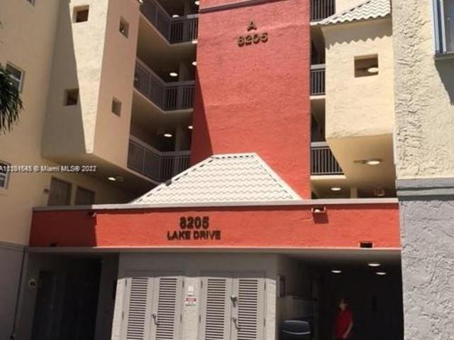 8205 Lake Dr #204 Doral, FL 33166