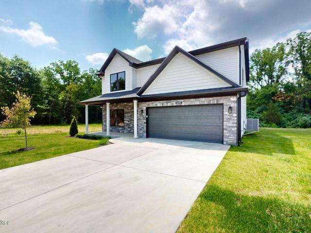 8205 Roseborough Rd