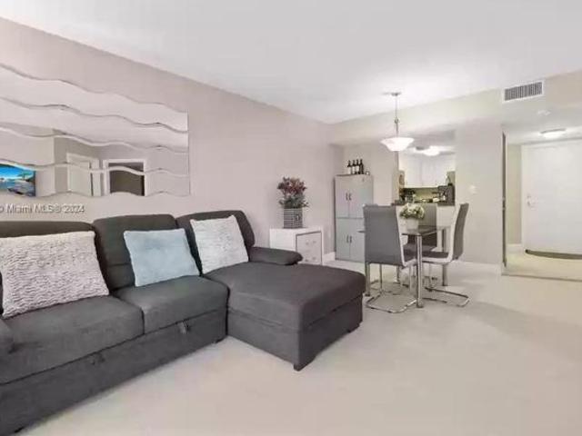 8205 SW 152nd Ave #F 204, Miami, FL 33193