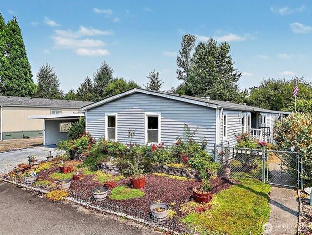 8205 9th Ave E Unit 23, Tacoma, WA 98404
