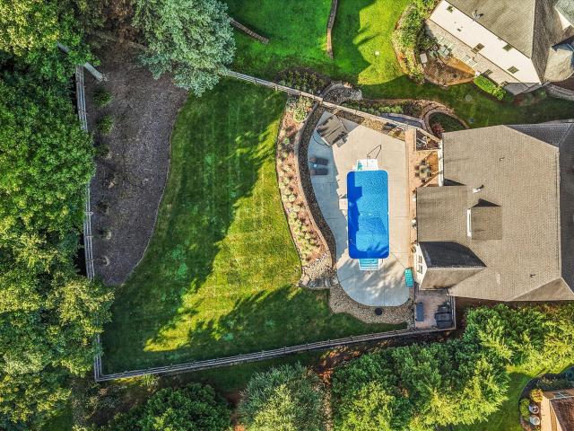 8206 Meadow Falls Lane