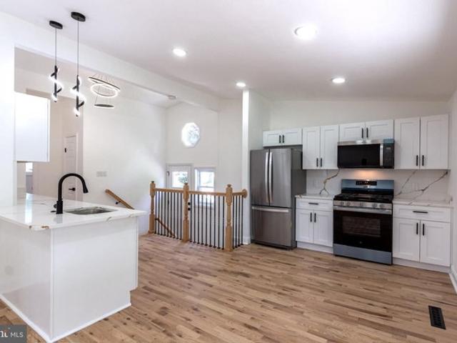 8206 Arrowhead Rd, Pikesville, MD 21208
