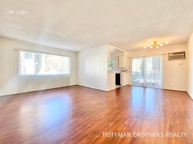 8206 Romaine St West Hollywood, CA 90046