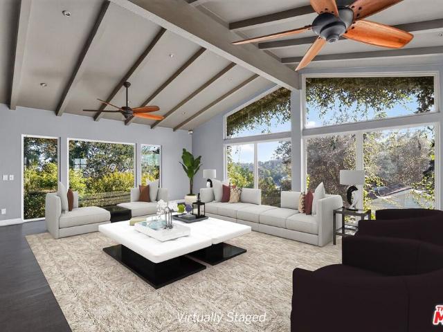 8207 Mulholland Drive