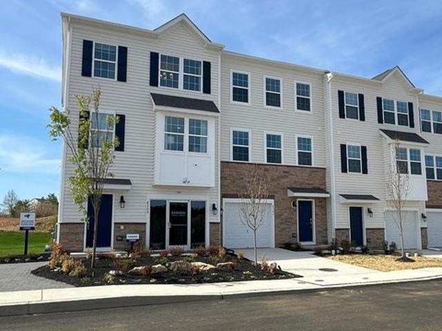 8207 Brodie Ct, Breinigsville, PA 18031