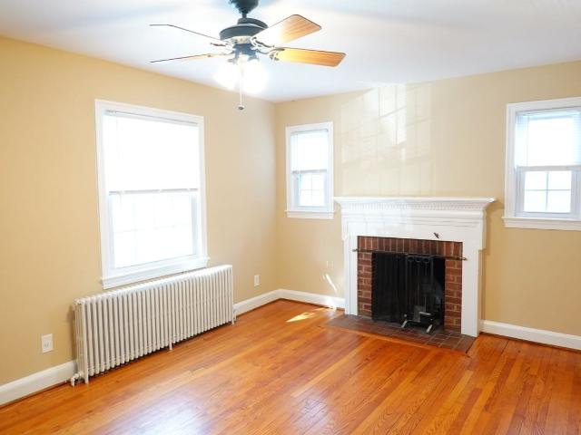8207 Garland Avenue D&G PROPERTIES LLC 2 Bedroom Apartment for Rent at 8207 Garland Ave, Takoma Park, MD 20912