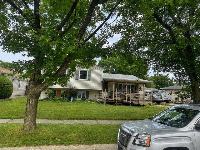 8207 Grace St, Highland, IN 46322