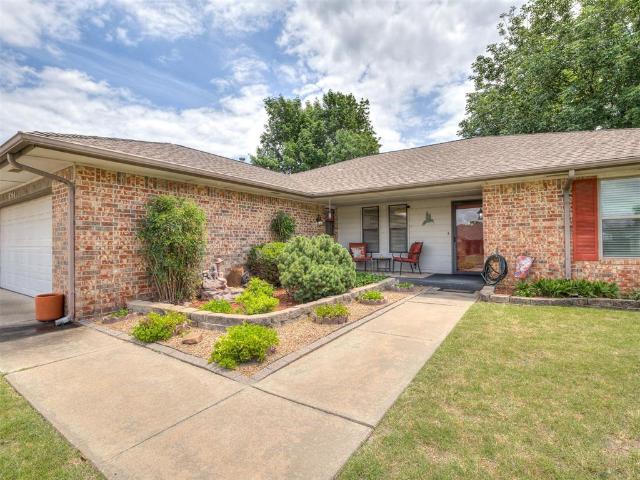8208 NW 118th Street