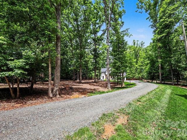 8208 New Town Road