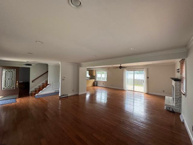 8208 Lagoon Dr