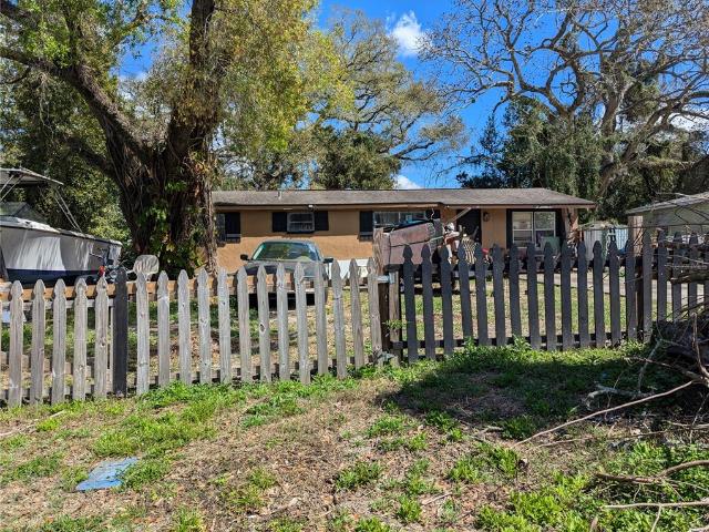 8209 N 18th St, Tampa, FL 33604 | MLS #TB8482