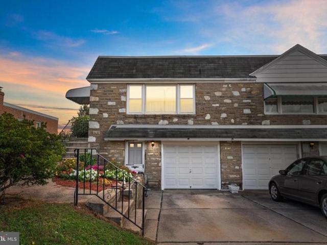 8209 Albion St, Philadelphia, PA 19136