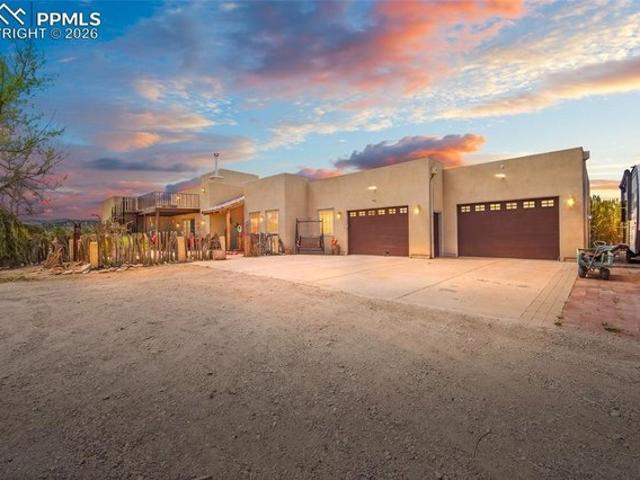 8200 Abbey Rd, Pueblo, CO 81004