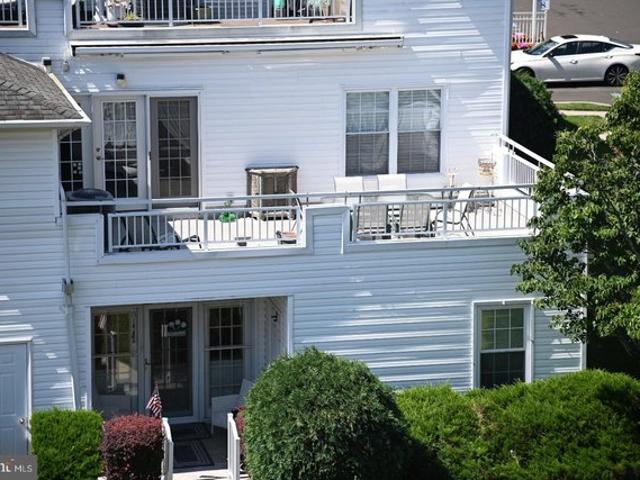 8200 Centennial Sta, Warminster, PA 18974