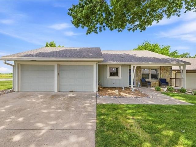 8200 E 189th Ter, Belton, MO 64012