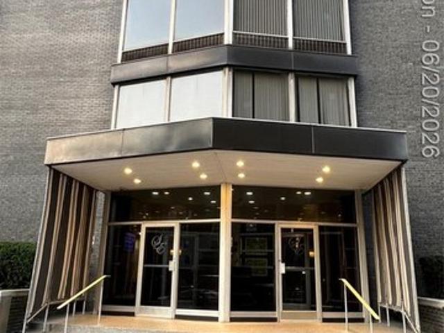 8200 E Jefferson Ave Apt 1509, Detroit, MI 48214