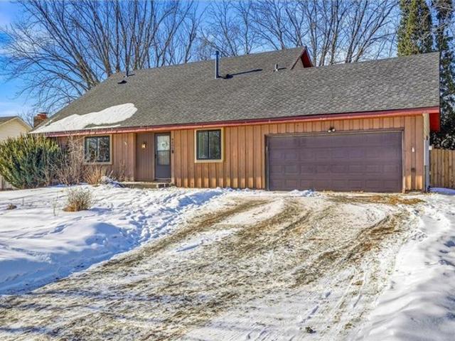 8200 Foothill Rd S, Cottage Grove, MN 55016