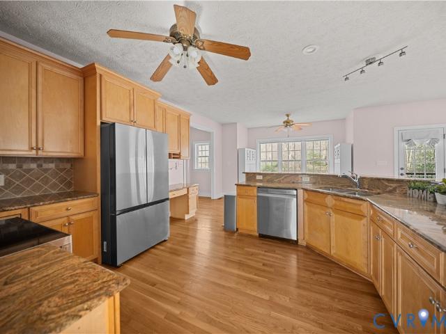 8200 Glamis Ct, Chesterfield, VA 23838 | Compass