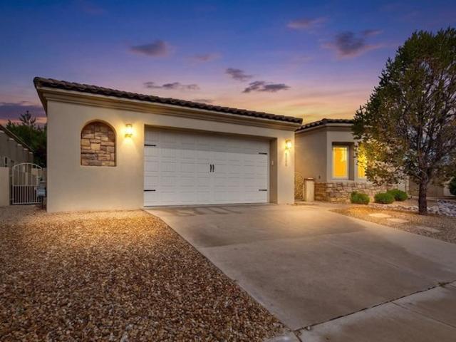 8200 Grape Harvest Ct NE, Albuquerque, NM 87122