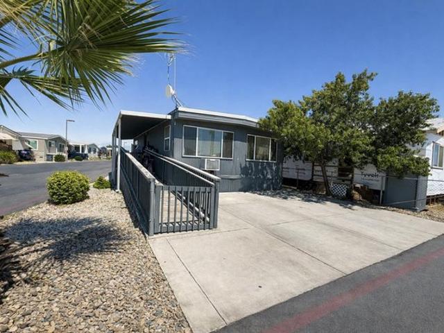8200 Jantzen Rd Spc 122, Modesto, CA 95357