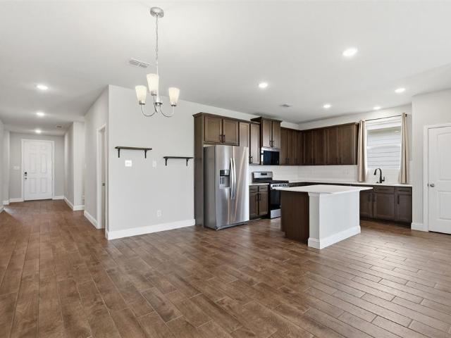 8200 Korat Vista