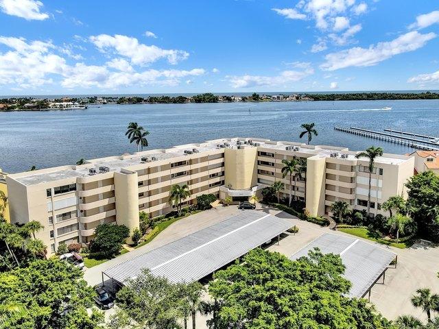 8200 Lakeshore Dr Unit 2010, Hypoluxo, FL 33462